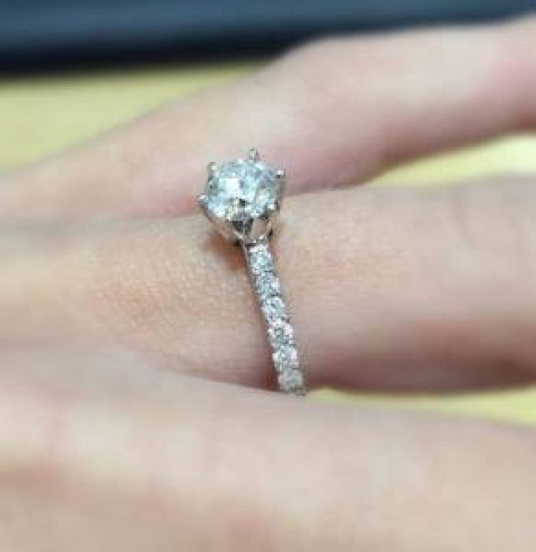 Average Carat Size for Engagement Rings - Jewelry Jealousy