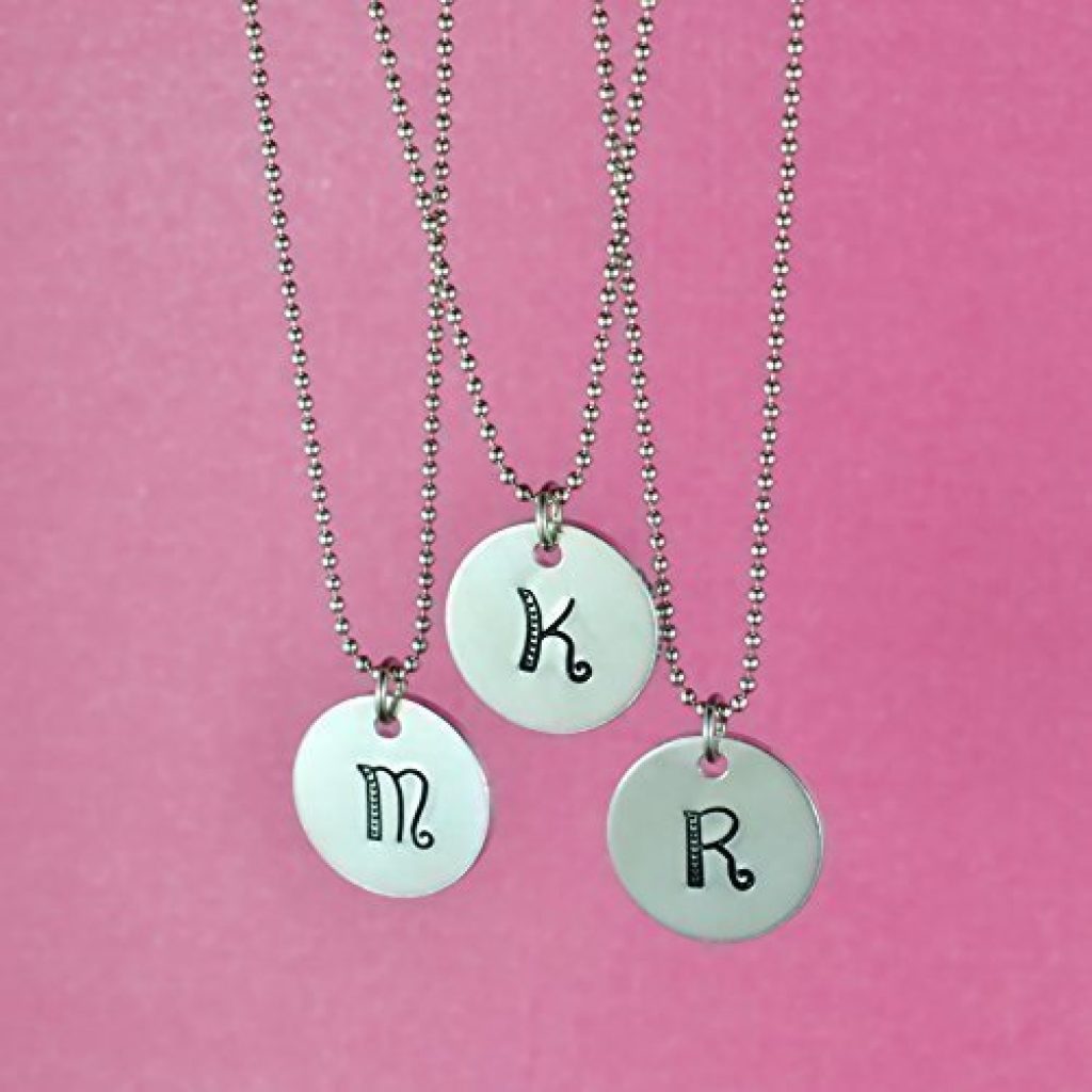 Cute Best Friend Necklaces to Share With Besties | Jewelry Jealousy