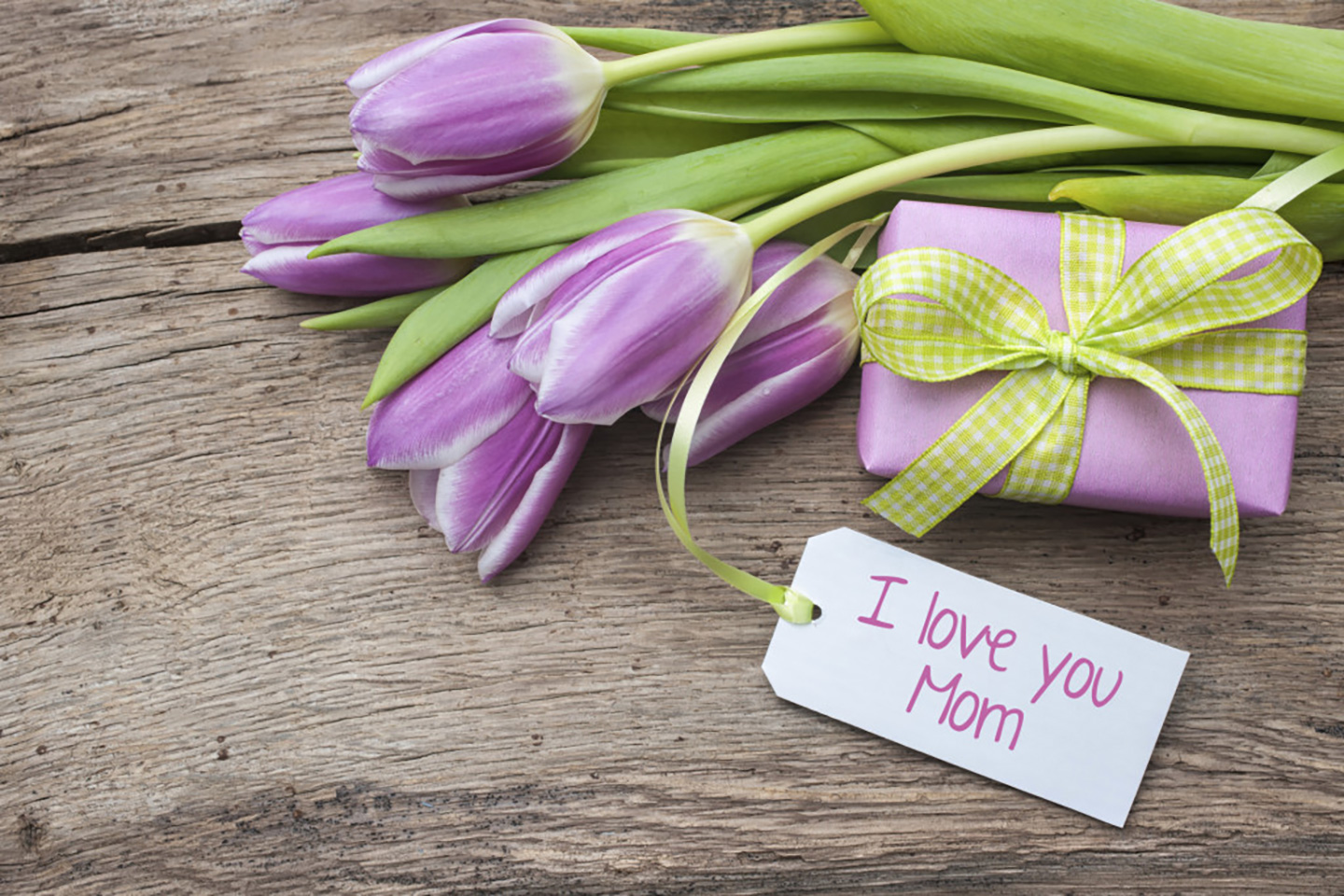 Best Gifts for Mom Handpicked by Our Team! | JewelryJealousy